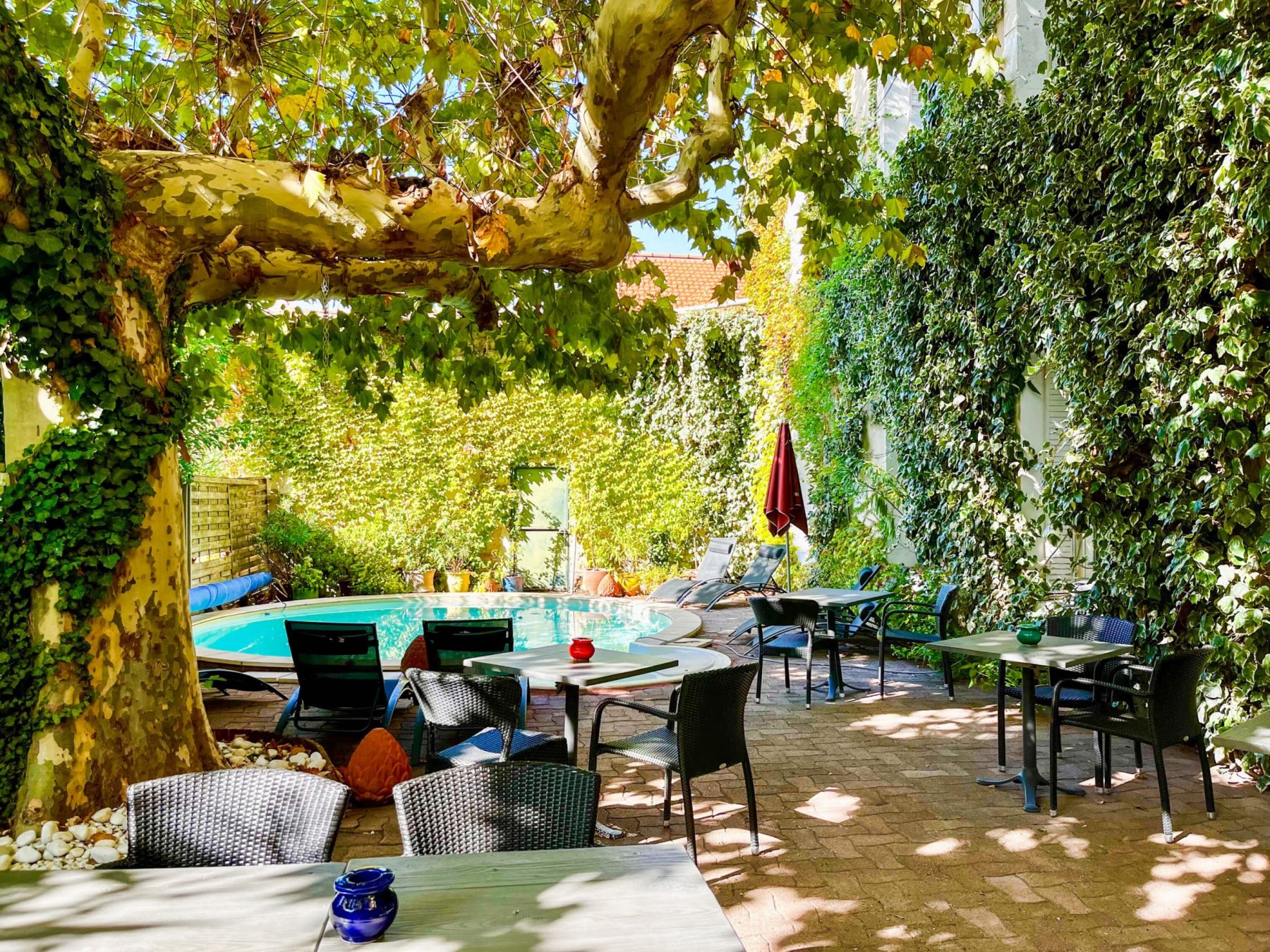 Hotel in Orange city center - Le Louvre Hotel | Official site