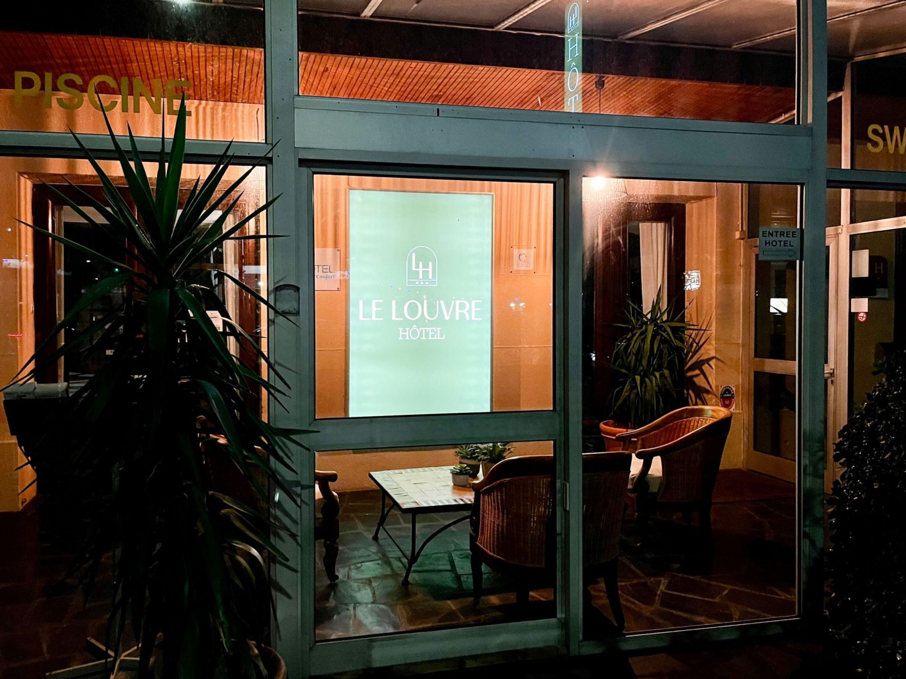 Hotel in Orange city center - Le Louvre Hotel | Official site