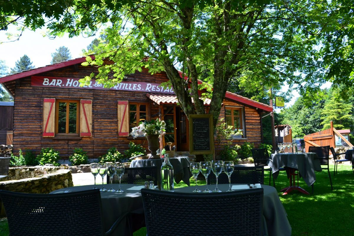 Auberge Les Myrtilles - Col des Marrous, Le Bosc, Ariège | Site Officiel