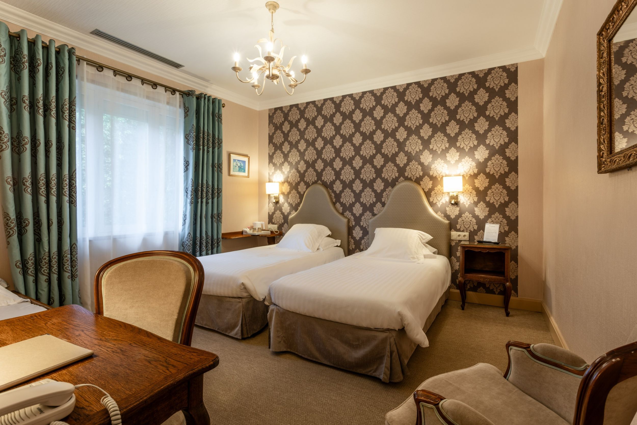 Hotel in Montélimar City Center - Hotel Sphinx | Official Website