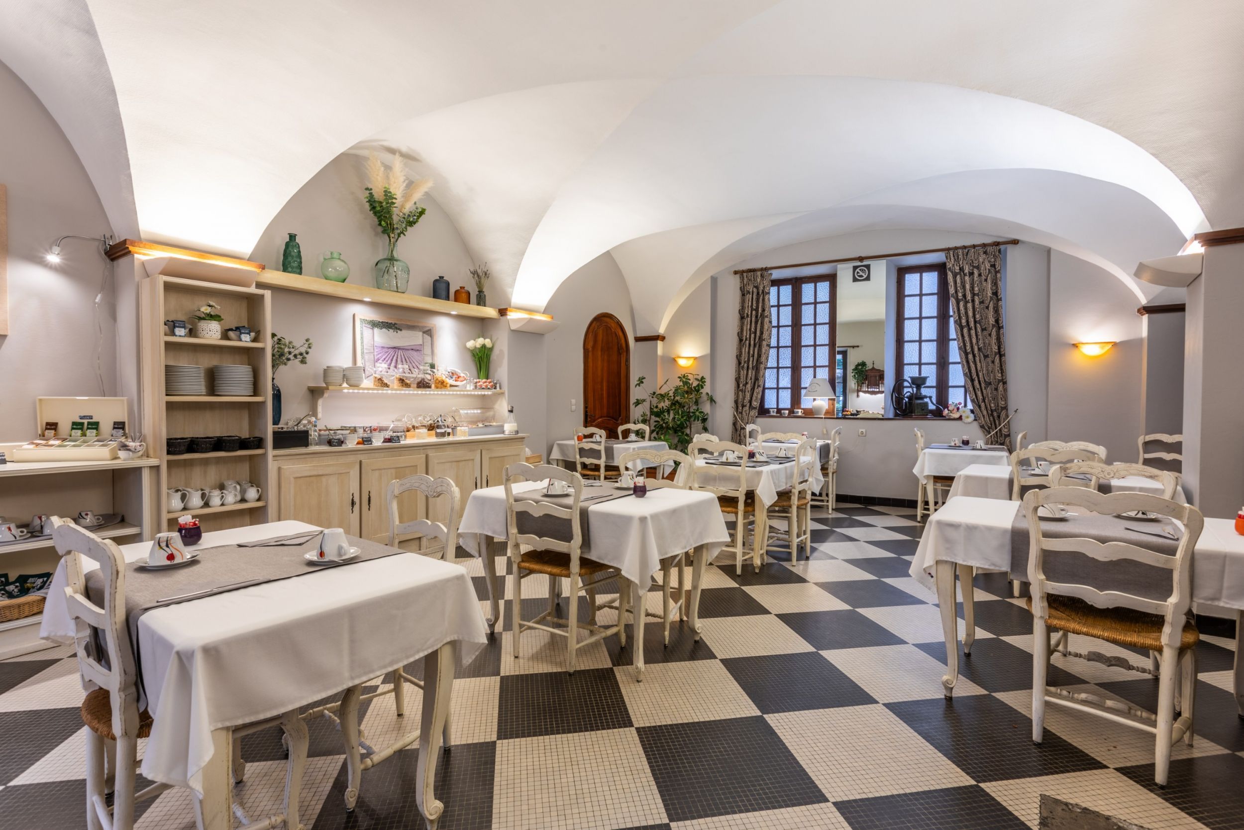 Hotel in Montélimar City Center - Hotel Sphinx | Official Website